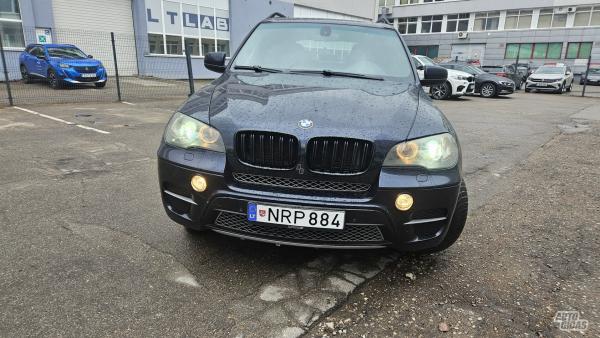 BMW X5 2008 Viļņa, ar dzinēja tilpumu 3.00 L un nobraukumu 290 tūkst. km par 4200 €, foto 4 vietnē AUTOMOTO.COM.LV