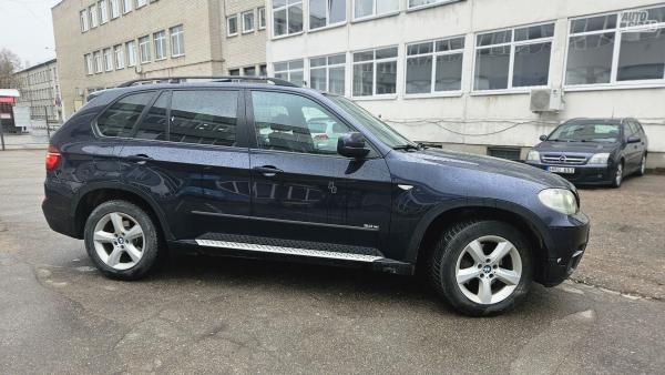 BMW X5 2008 Viļņa, ar dzinēja tilpumu 3.00 L un nobraukumu 290 tūkst. km par 4200 €, foto 6 vietnē AUTOMOTO.COM.LV