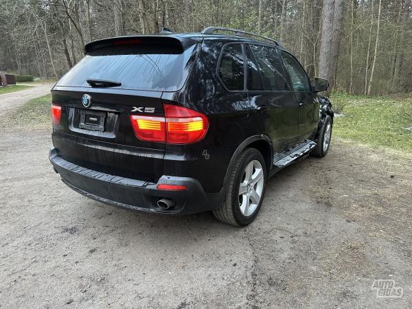 BMW X5 2008 in Vilnius, with an engine capacity of 3.00 L and mileage of 256 thousand km for 4400 €, photo 7 on AUTOMOTO.COM.LV