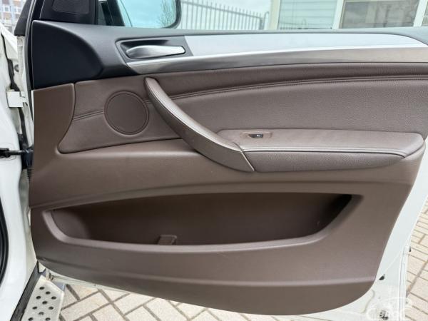BMW X5 2008 Klaipėda, ar dzinēja tilpumu 2.99 L un nobraukumu 371 tūkst. km par 7500 €, foto 4 vietnē AUTOMOTO.COM.LV
