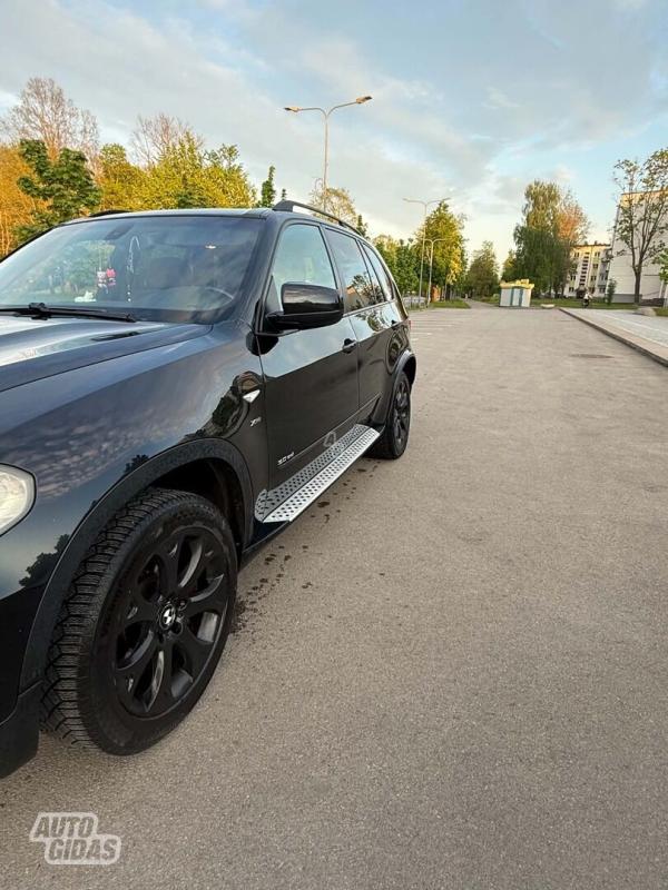 BMW X5 2008 in Naujoji Akmene, with an engine capacity of 3.00 L and mileage of 346 thousand km for 8000 €, photo 2 on AUTOMOTO.COM.LV