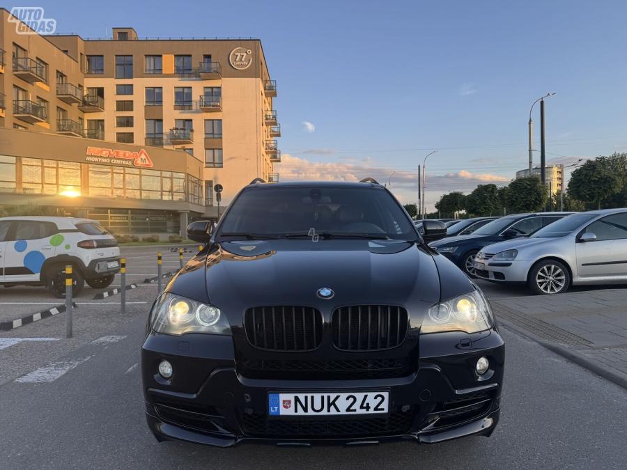 БМВ Х5 2008 в Вильнюс, объемом двигателя 3.00 л и пробегом 305 тыс. км за 7200 €, фото 1 на AUTOMOTO.COM.LV