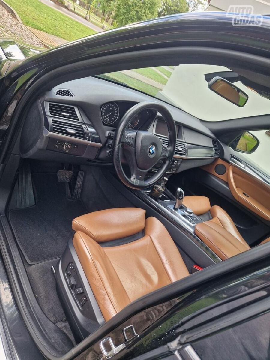 BMW X5 2008 in Prienai, with an engine capacity of 3.00 L and mileage of 332 thousand km for 9700 €, photo 9 on AUTOMOTO.COM.LV