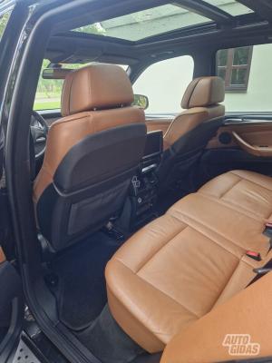 BMW X5 2008 in Prienai, with an engine capacity of 3.00 L and mileage of 332 thousand km for 9700 €, photo 10 on AUTOMOTO.COM.LV