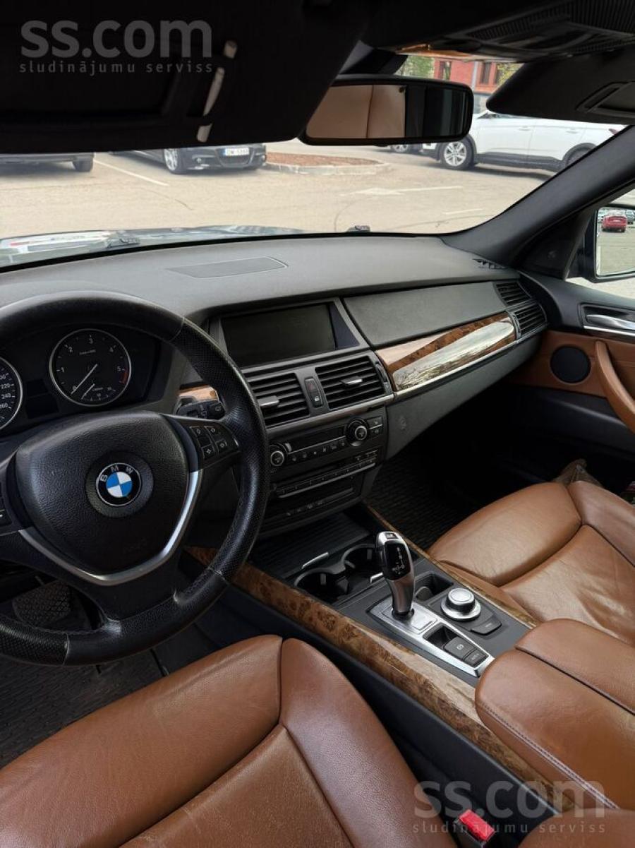 BMW X5 2008 Rīga, ar dzinēja tilpumu 3.00 L un nobraukumu 445 tūkst. km par 7000 €, foto 8 vietnē AUTOMOTO.COM.LV