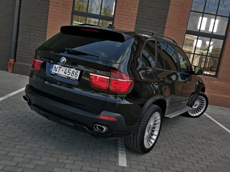 BMW X5 2008 in Riga, with an engine capacity of 3.00 L and mileage of 268 thousand km for 9990 €, photo 5 on AUTOMOTO.COM.LV