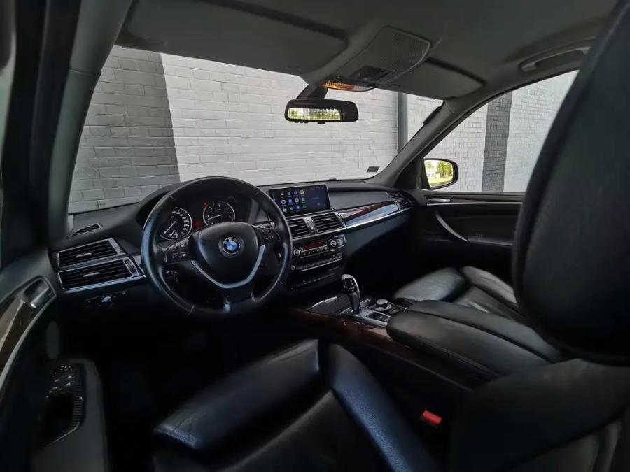 BMW X5 2008 in Riga, with an engine capacity of 3.00 L and mileage of 268 thousand km for 9990 €, photo 8 on AUTOMOTO.COM.LV