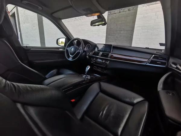 BMW X5 2008 Rīga, ar dzinēja tilpumu 3.00 L un nobraukumu 268 tūkst. km par 9990 €, foto 9 vietnē AUTOMOTO.COM.LV