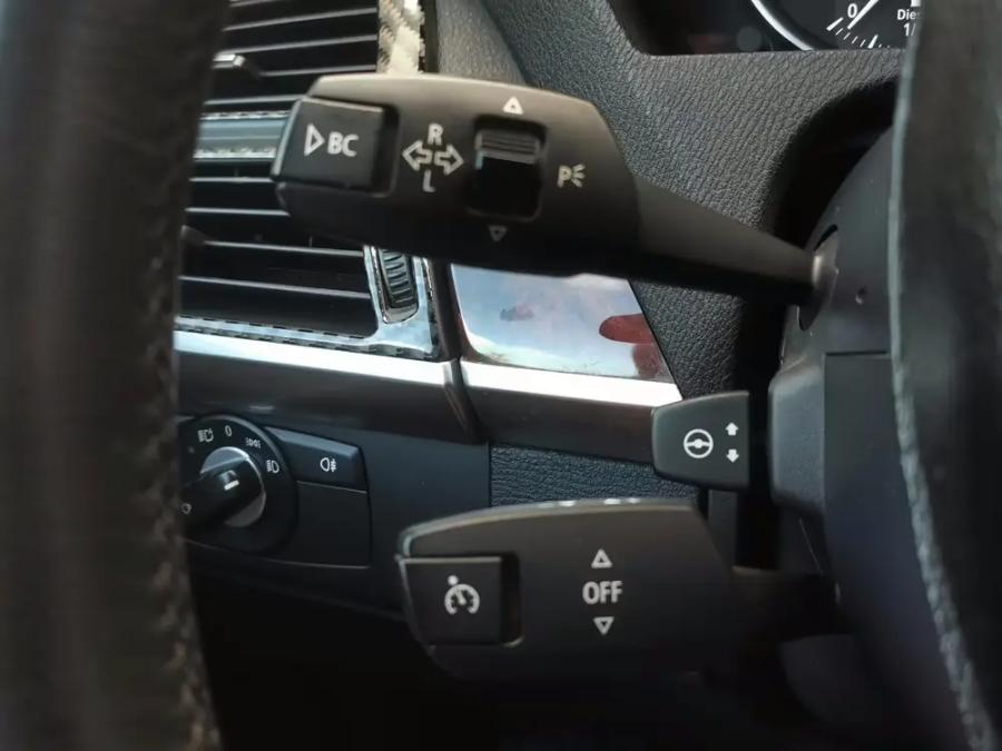 BMW X5 2008 in Riga, with an engine capacity of 3.00 L and mileage of 268 thousand km for 9990 €, photo 19 on AUTOMOTO.COM.LV