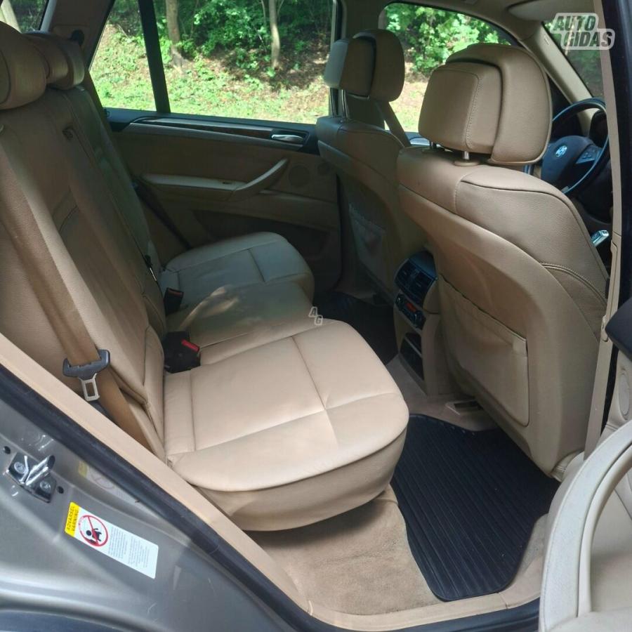 BMW X5 2008 in Kaunas, with an engine capacity of 3.00 L and mileage of 350 thousand km for 6500 €, photo 17 on AUTOMOTO.COM.LV