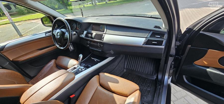 BMW X5 2008 Trakai, ar dzinēja tilpumu 3.00 L un nobraukumu 267 tūkst. km par 7000 €, foto 24 vietnē AUTOMOTO.COM.LV