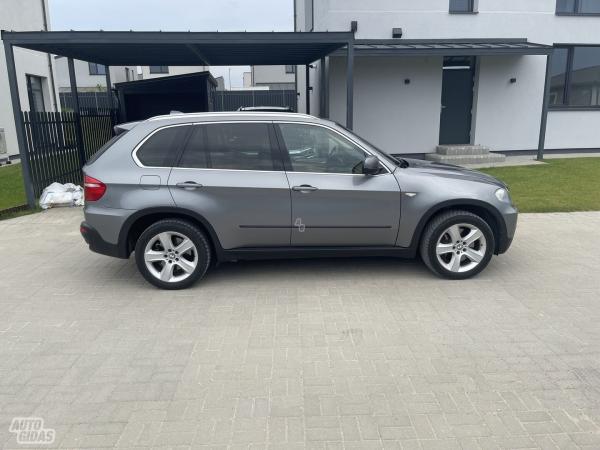 BMW X5 2008 Viļņa, ar dzinēja tilpumu 3.00 L un nobraukumu 340 tūkst. km par 5900 €, foto 1 vietnē AUTOMOTO.COM.LV