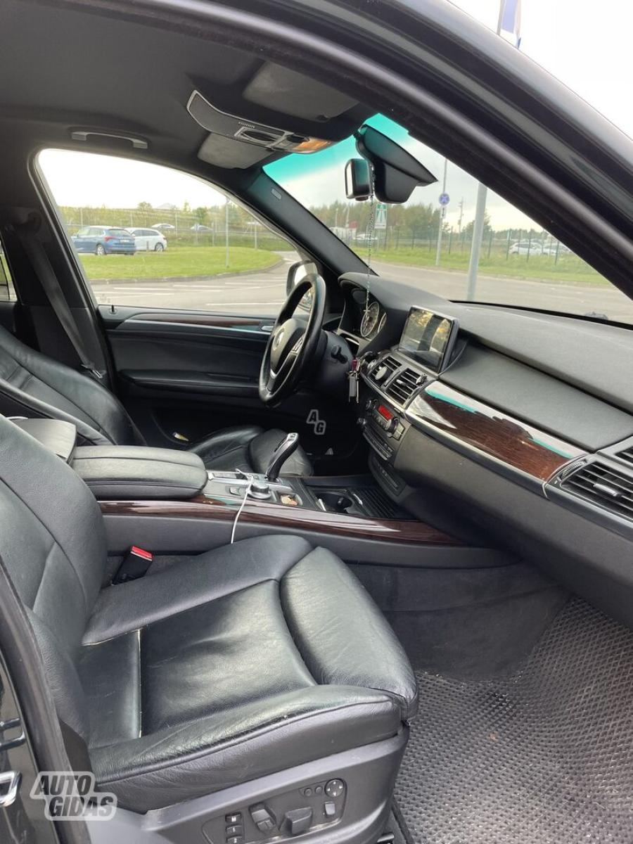 BMW X5 2008 Viļņa, ar dzinēja tilpumu 3.00 L un nobraukumu 329 tūkst. km par 8300 €, foto 20 vietnē AUTOMOTO.COM.LV