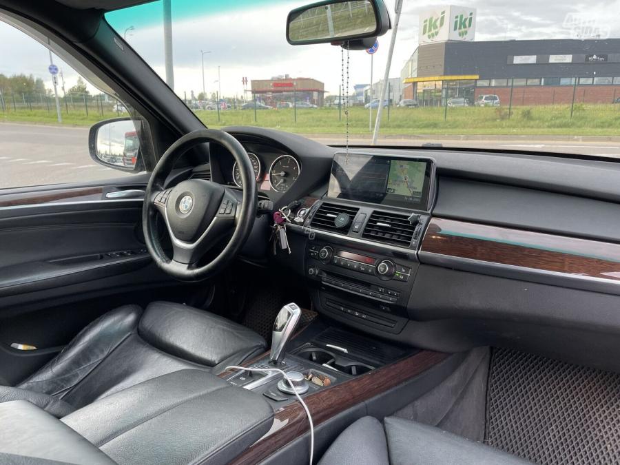 BMW X5 2008 Viļņa, ar dzinēja tilpumu 3.00 L un nobraukumu 329 tūkst. km par 8300 €, foto 23 vietnē AUTOMOTO.COM.LV