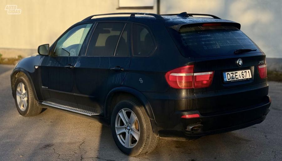 BMW X5 2008 in Vilnius, with an engine capacity of 3.00 L and mileage of 341 thousand km for 5850 €, photo 6 on AUTOMOTO.COM.LV