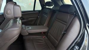 BMW X5 2008 in Vilnius, with an engine capacity of 3.00 L and mileage of 341 thousand km for 5850 €, photo 10 on AUTOMOTO.COM.LV