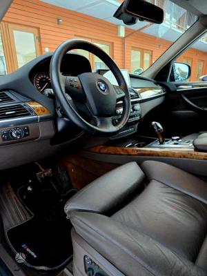 BMW X5 2009 in Marijampole, with an engine capacity of 2.99 L and mileage of 283 thousand km for 8700 €, photo 16 on AUTOMOTO.COM.LV