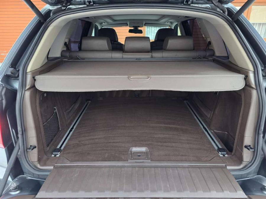 BMW X5 2009 in Marijampole, with an engine capacity of 2.99 L and mileage of 283 thousand km for 8700 €, photo 36 on AUTOMOTO.COM.LV