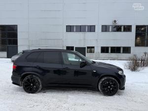 BMW X5 2009 in Vilnius, with an engine capacity of 3.00 L and mileage of 350 thousand km for 5700 €, photo 3 on AUTOMOTO.COM.LV