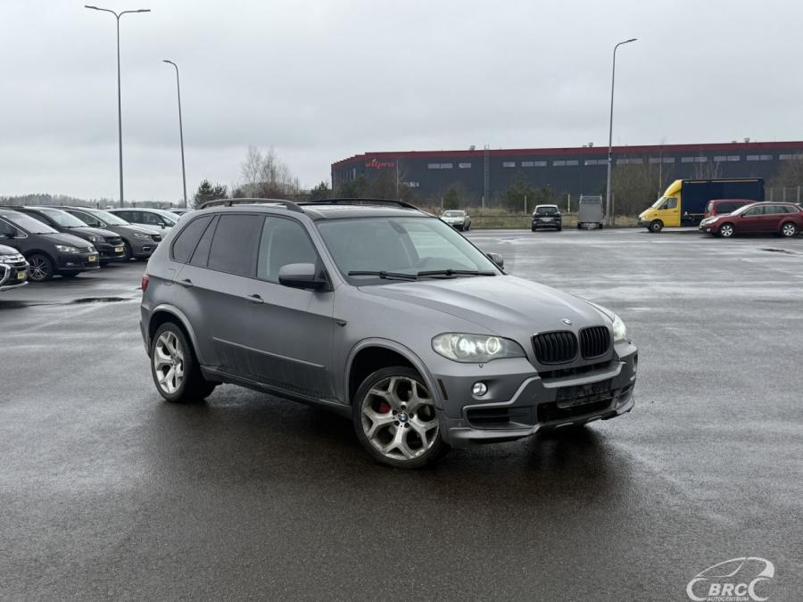 BMW X5 2009 Viļņa, ar dzinēja tilpumu 2.99 L un nobraukumu 352 tūkst. km par 4900 €, foto 1 vietnē AUTOMOTO.COM.LV