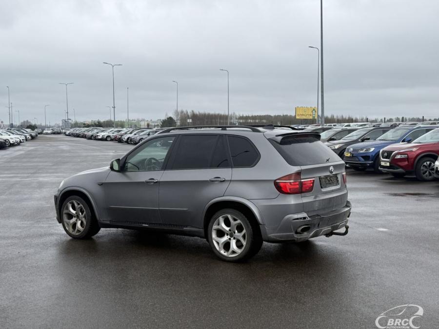 BMW X5 2009 Viļņa, ar dzinēja tilpumu 2.99 L un nobraukumu 352 tūkst. km par 4900 €, foto 3 vietnē AUTOMOTO.COM.LV