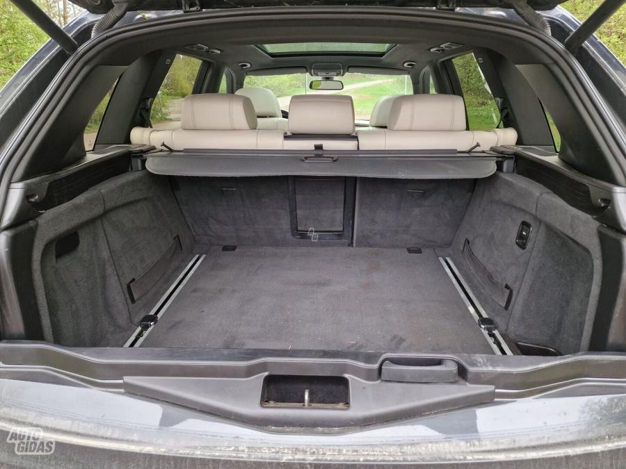 BMW X5 2009 in Vilnius, with an engine capacity of 3.00 L and mileage of 360 thousand km for 9750 €, photo 23 on AUTOMOTO.COM.LV