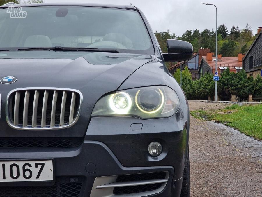BMW X5 2009 in Vilnius, with an engine capacity of 3.00 L and mileage of 360 thousand km for 9750 €, photo 28 on AUTOMOTO.COM.LV