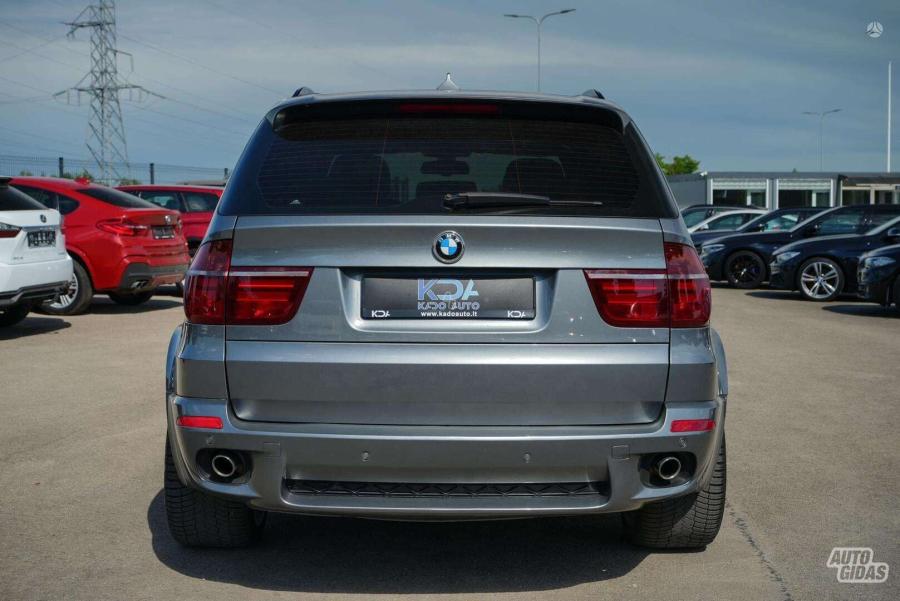 BMW X5 2009 Marijampole, ar dzinēja tilpumu 3.00 L un nobraukumu 296 tūkst. km par 9950 €, foto 12 vietnē AUTOMOTO.COM.LV