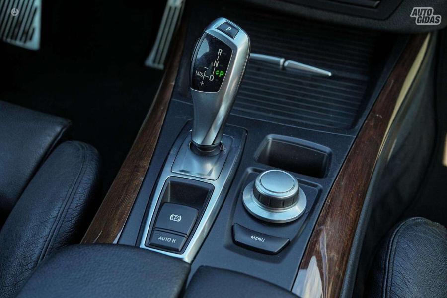 BMW X5 2009 Marijampole, ar dzinēja tilpumu 3.00 L un nobraukumu 296 tūkst. km par 9950 €, foto 25 vietnē AUTOMOTO.COM.LV