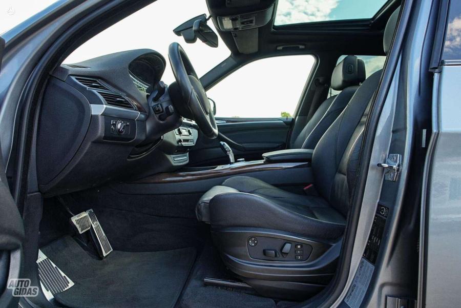 BMW X5 2009 Marijampole, ar dzinēja tilpumu 3.00 L un nobraukumu 296 tūkst. km par 9950 €, foto 28 vietnē AUTOMOTO.COM.LV