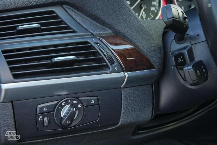BMW X5 2009 Marijampole, ar dzinēja tilpumu 3.00 L un nobraukumu 296 tūkst. km par 9950 €, foto 30 vietnē AUTOMOTO.COM.LV