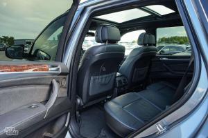 BMW X5 2009 Marijampole, ar dzinēja tilpumu 3.00 L un nobraukumu 296 tūkst. km par 9950 €, foto 32 vietnē AUTOMOTO.COM.LV