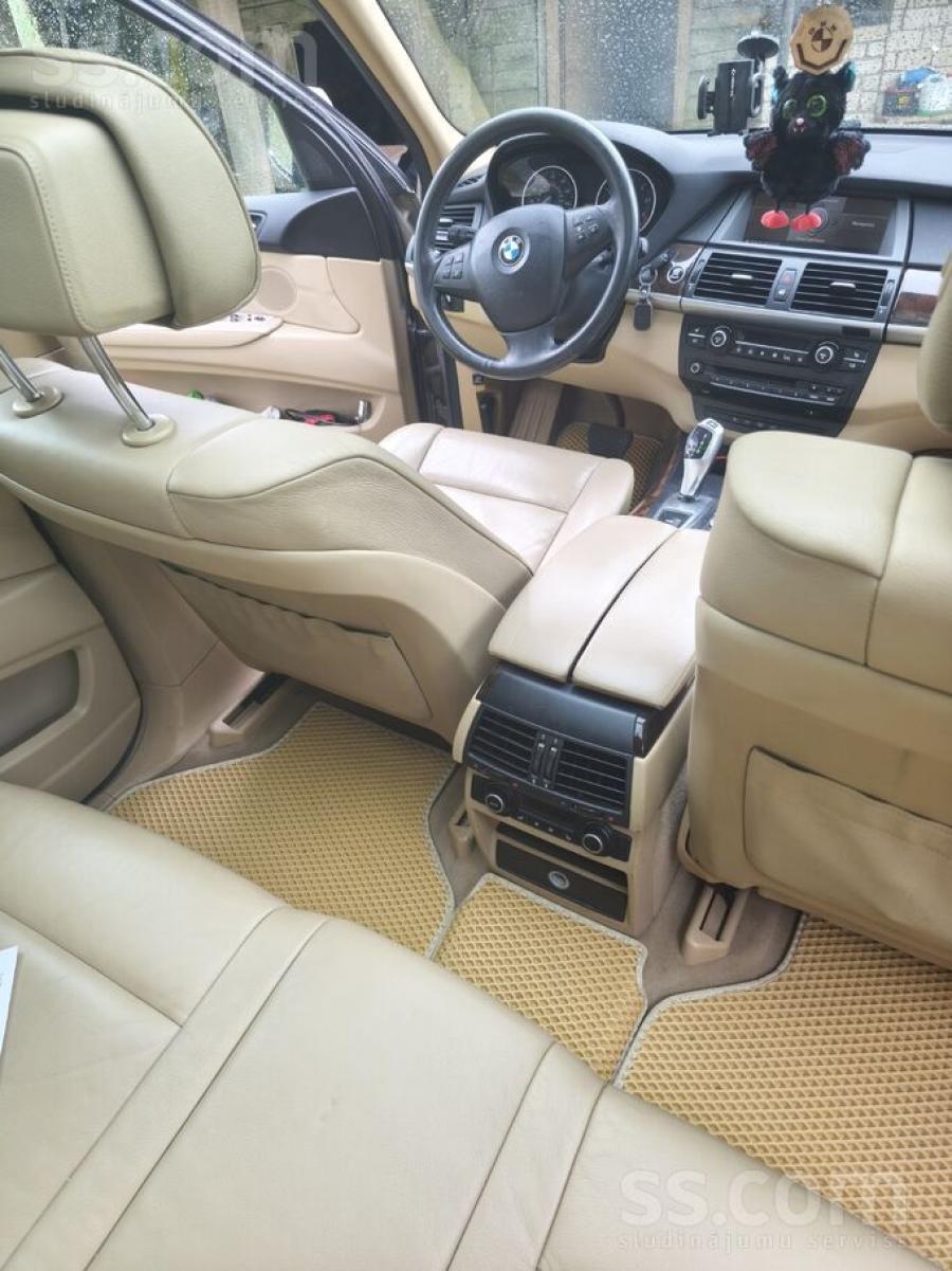 BMW X5 2009 in Madona, with an engine capacity of 3.00 L and mileage of 359 thousand km for 8000 €, photo 12 on AUTOMOTO.COM.LV