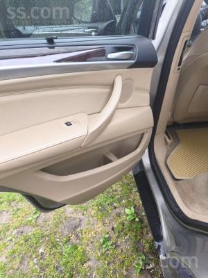 BMW X5 2009 in Madona, with an engine capacity of 3.00 L and mileage of 359 thousand km for 8000 €, photo 15 on AUTOMOTO.COM.LV