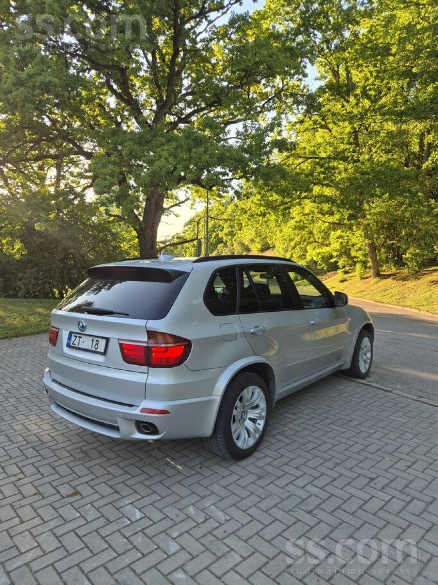BMW X5 2009 in Talsi, with an engine capacity of 3.00 L and mileage of 365 thousand km for 8000 €, photo 7 on AUTOMOTO.COM.LV