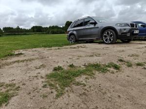 BMW X5 2009 Viljandi, ar dzinēja tilpumu 3.00 L un nobraukumu 373 tūkst. km par 10000 €, foto 13 vietnē AUTOMOTO.COM.LV