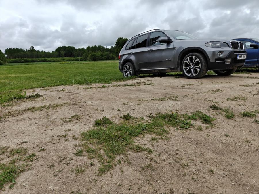 BMW X5 2009 Viljandi, ar dzinēja tilpumu 3.00 L un nobraukumu 373 tūkst. km par 10000 €, foto 13 vietnē AUTOMOTO.COM.LV