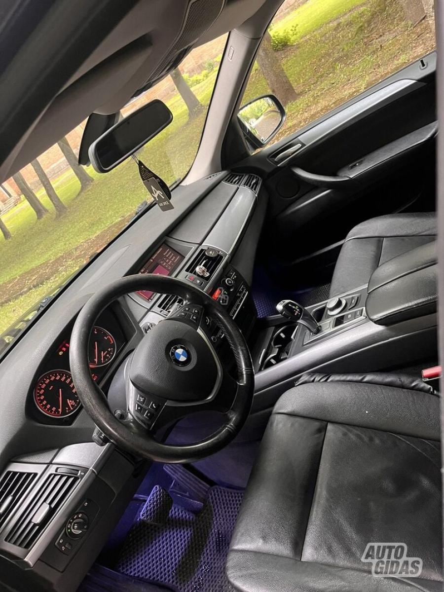 BMW X5 2009 Viļņa, ar dzinēja tilpumu 3.00 L un nobraukumu 256 tūkst. km par 8000 €, foto 10 vietnē AUTOMOTO.COM.LV