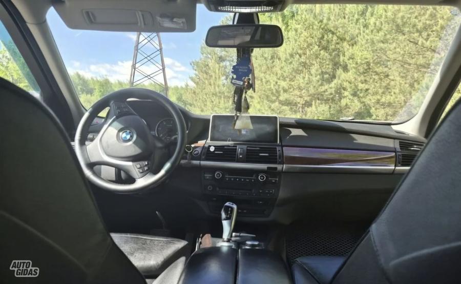 BMW X5 2009 Trakai, ar dzinēja tilpumu 3.00 L un nobraukumu 450 tūkst. km par 6350 €, foto 10 vietnē AUTOMOTO.COM.LV