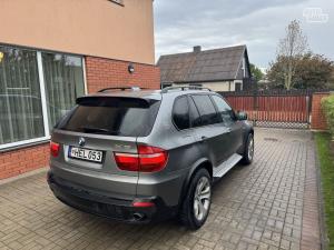 BMW X5 2009 in Siauliai, with an engine capacity of 3.00 L and mileage of 430 thousand km for 7000 €, photo 4 on AUTOMOTO.COM.LV
