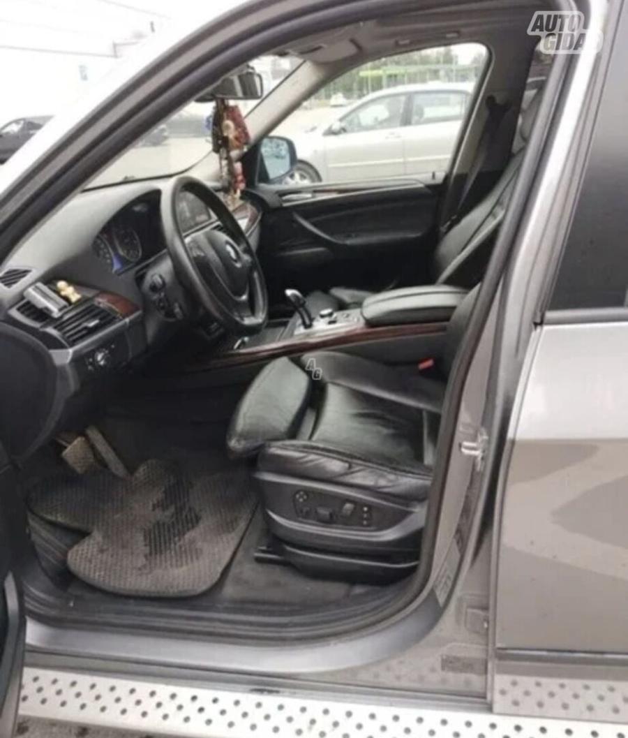 BMW X5 2009 in Trakai, with an engine capacity of 3.00 L and mileage of 450 thousand km for 6000 €, photo 17 on AUTOMOTO.COM.LV