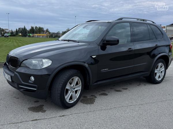 BMW X5 2009 in Radviliskis, with an engine capacity of 3.00 L and mileage of 215 thousand km for 7900 €, photo 1 on AUTOMOTO.COM.LV
