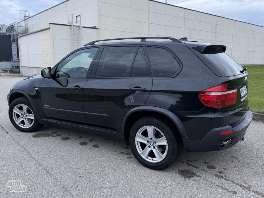 BMW X5 2009 in Radviliskis, with an engine capacity of 3.00 L and mileage of 215 thousand km for 7900 €, photo 4 on AUTOMOTO.COM.LV