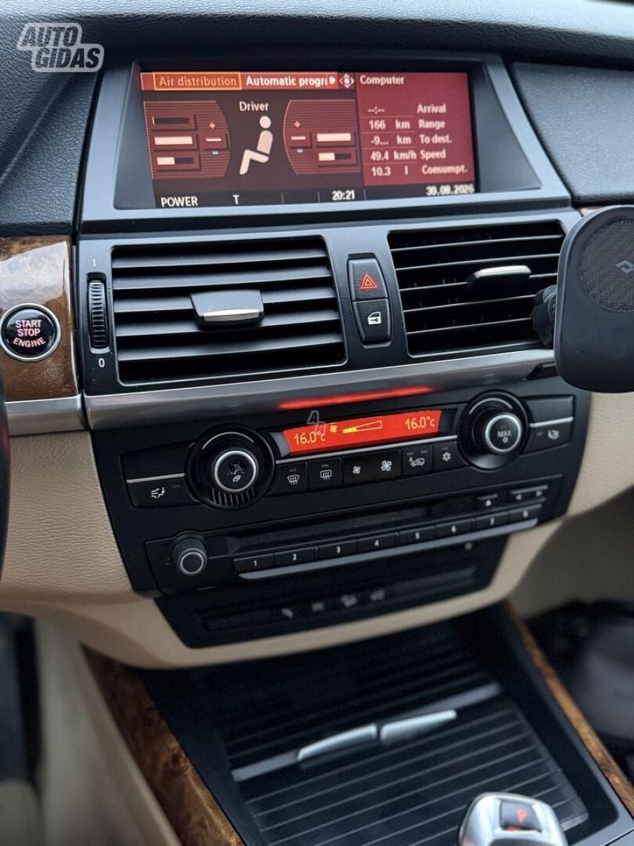 BMW X5 2009 in Radviliskis, with an engine capacity of 3.00 L and mileage of 215 thousand km for 7900 €, photo 14 on AUTOMOTO.COM.LV