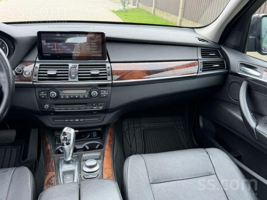 BMW X5 2009 Rīga, ar dzinēja tilpumu 3.00 L un nobraukumu 351 tūkst. km par 4950 €, foto 14 vietnē AUTOMOTO.COM.LV