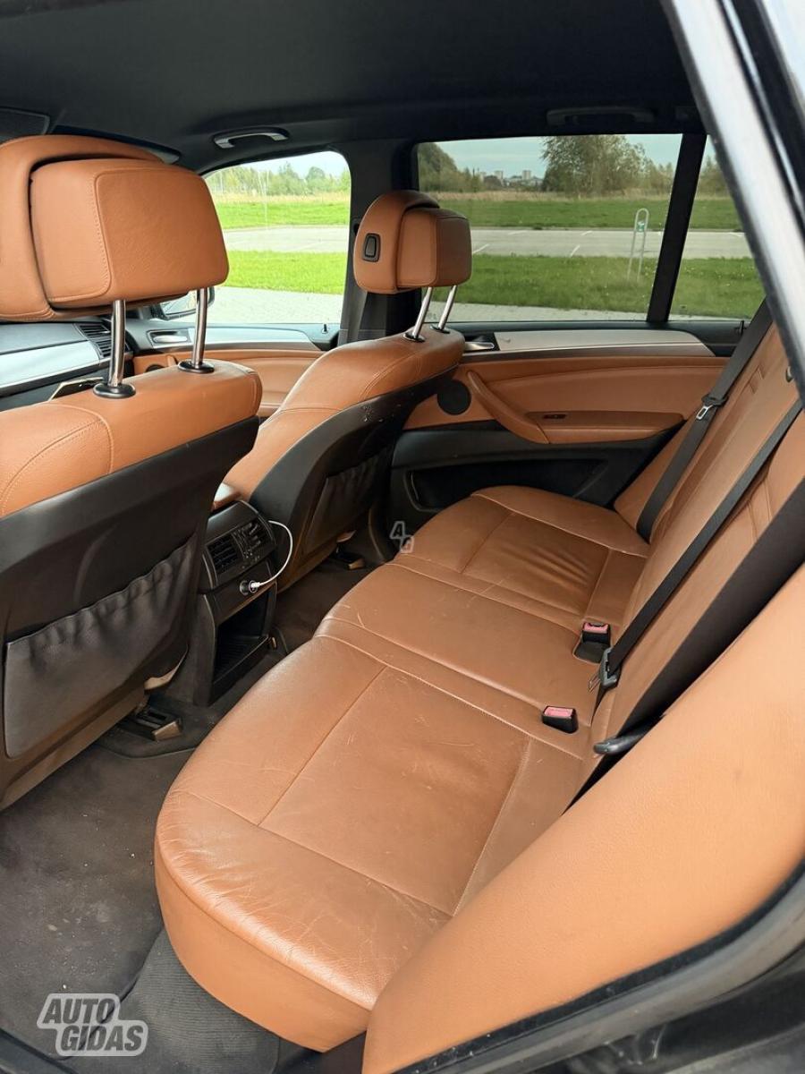 BMW X5 2009 Šauļi, ar dzinēja tilpumu 3.00 L un nobraukumu 290 tūkst. km par 7800 €, foto 14 vietnē AUTOMOTO.COM.LV