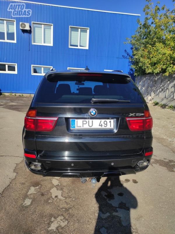 БМВ Х5 2009 в Шяуляй на AUTOMOTO.COM.LV БМВ Х5 2009 в Шяуляй, объемом двигателя 4.80 л и пробегом 331 тыс. км за 5000 €, фото 3 на AUTOMOTO.COM.LV