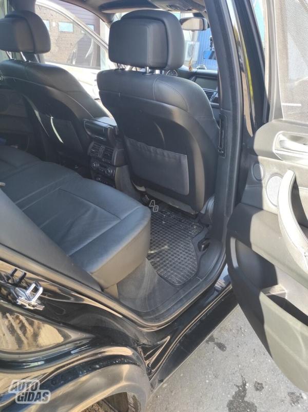 БМВ Х5 2009 в Шяуляй на AUTOMOTO.COM.LV БМВ Х5 2009 в Шяуляй, объемом двигателя 4.80 л и пробегом 331 тыс. км за 5000 €, фото 10 на AUTOMOTO.COM.LV