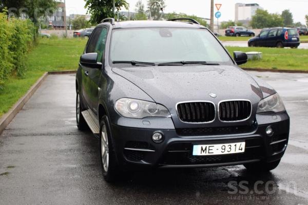 BMW X5 2010 Rīga, ar dzinēja tilpumu 3.00 L un nobraukumu 299 tūkst. km par 11500 €, foto 1 vietnē AUTOMOTO.COM.LV