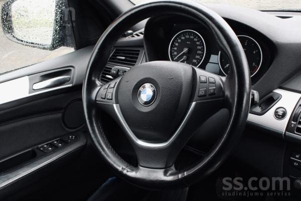 BMW X5 2010 Rīga, ar dzinēja tilpumu 3.00 L un nobraukumu 299 tūkst. km par 11500 €, foto 5 vietnē AUTOMOTO.COM.LV